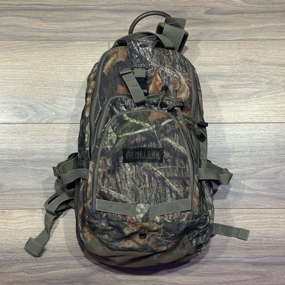Camelbak | Bags | Camelbak Ranger Xt Backpack With 0 Oz Hydration In ...